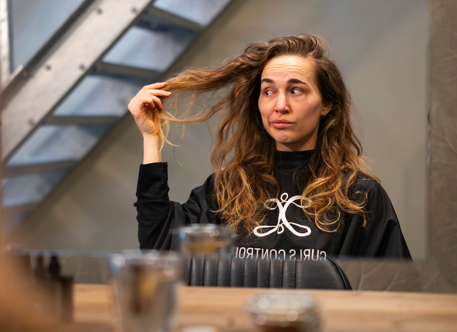 So reparierst du beschädigte Locken – Curls Control